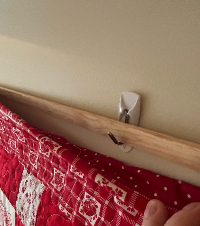 How to Hang an Embroidered Wall Hanging: Easy Methods with Tabs ...